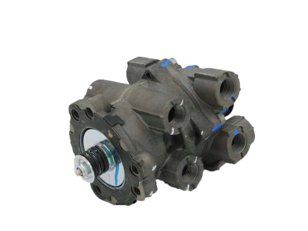 Bendix Air Foot Brake Valve | # BW 800629 | Tracey Truck Parts